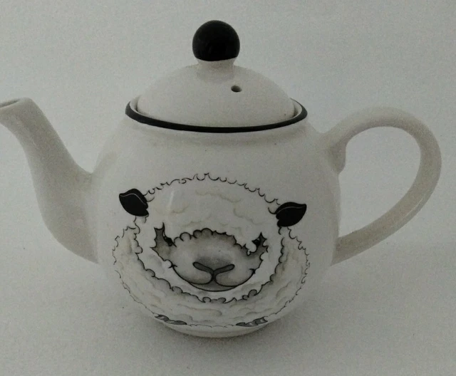 VINTAGE ARTHUR WOOD Back to Front Sheep One Pint Teapot £14.50 ...