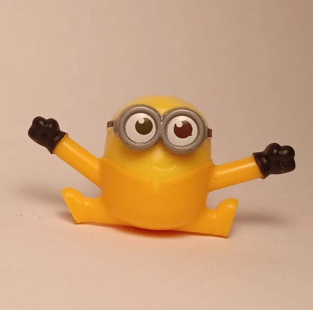 MINIONS THE RISE of Gru Bob in yellow pjs figure #5 McDonalds 2019 $3. ...