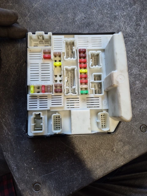 MASTER III MOVANO interstar 2.3cdi UPC module fuse box 284B67653R £99. ...