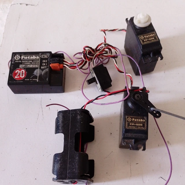FUTABA FP R2GS receiver 2 X s28 servos, swrich battery pack £41.26 ...