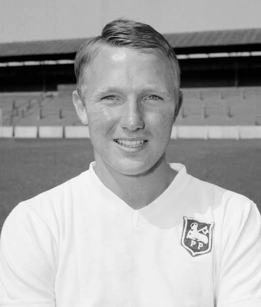 DAVE WILSON OF Preston North End 1962 Old Football Photo EUR 6,59 ...