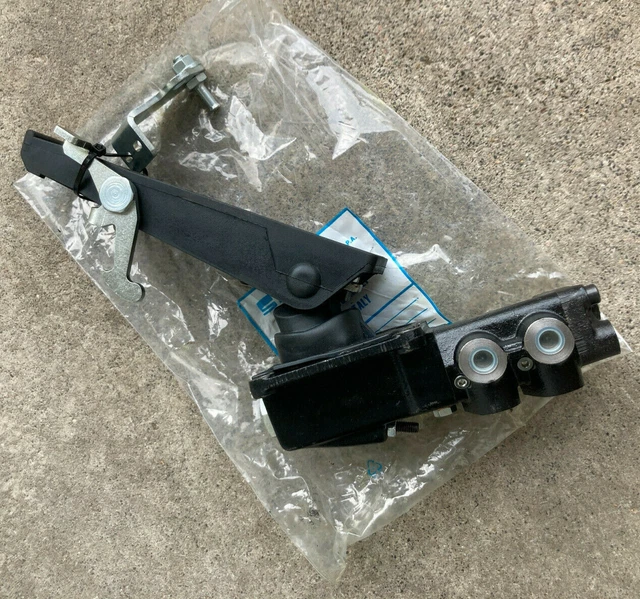 KOMATSU SAFIM S6 166263/L Bremsventil Hydraulikventil Komatsu WA470 ...