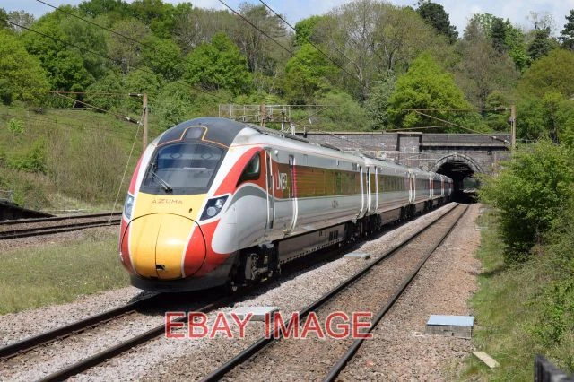 PHOTO CLASS 801/2 Azuma 9-Car Emu No.801 213 Of Lner At Hadley Wood 25 ...