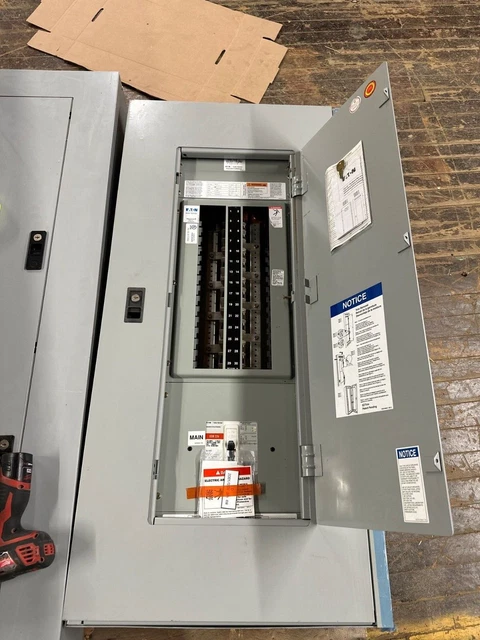 EATON PRL1A PANELBOARD 225A 208Y/120V 3PH 4W MCB 42 Circuit 225 Amp ...