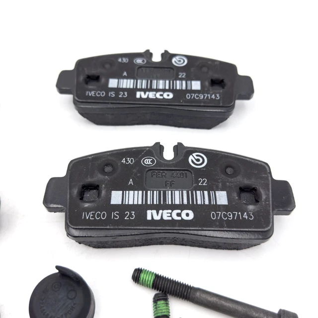 ORIGINAL IVECO 42579529 hintere Bremsbeläge für Iveco Daily 35S Bj. ab ...