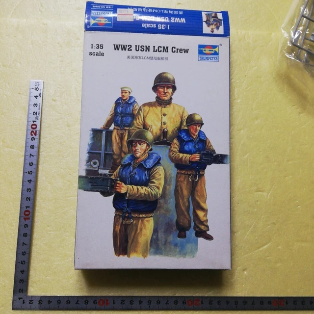 1/35 TRUMPETER AMERICAN LCM Landing Craft Crew of 4 Unassembly EUR 108 ...