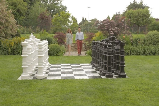 ULTIMATE PREMIUM GIANT Chess Set (120cm King, without board) (UK) £ ...