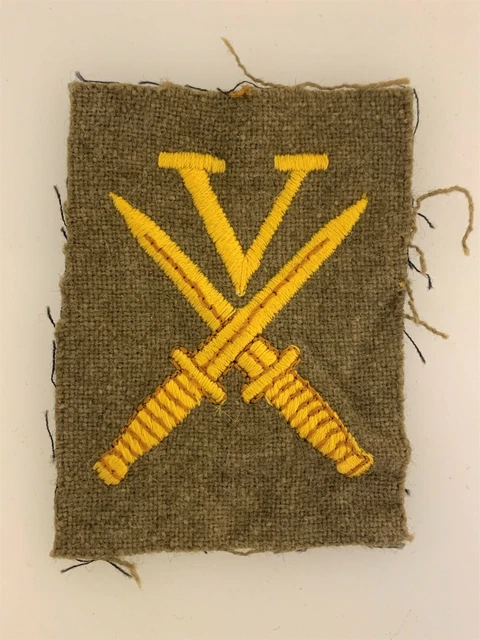 VINTAGE WWII BRITISH Army V Force Commando cloth sleeve patch arm badge ...