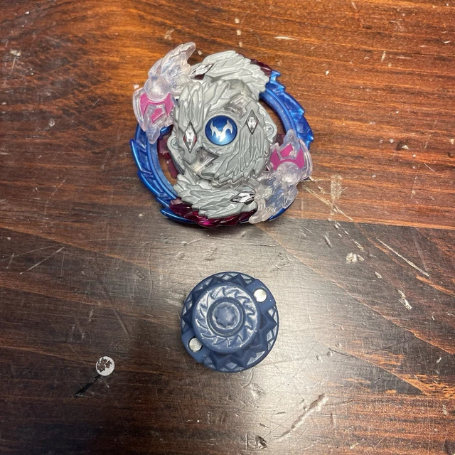 BEYBLADE BURST EVOLUTION Switch Strike Hasbro Luinor L3 E0956 Anime Bey ...