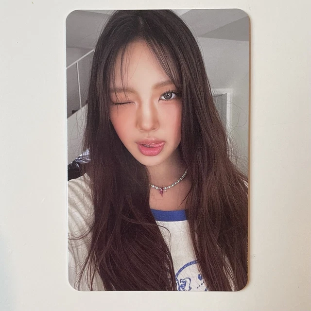 NEWJEANS SEASON'S GREETINGS 2024 Official Haerin Photocard £3.50 ...