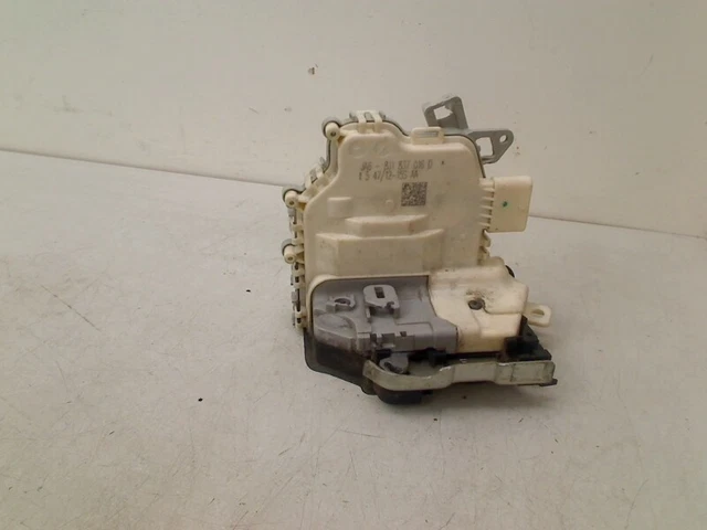 +M3403 AUDI DOOR Lock A046879 £18.00 - PicClick UK