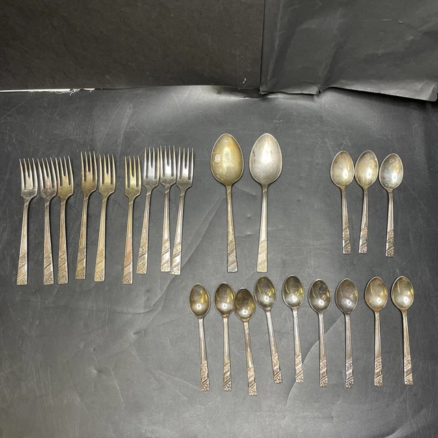 ART DECO X23 VLtd Extra A Silver Plated Sheffield England Spoons ...