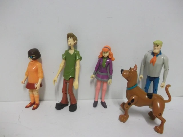 Scooby Doo Action Figures ~ Shaggy Velma Fred Daphne Monsters