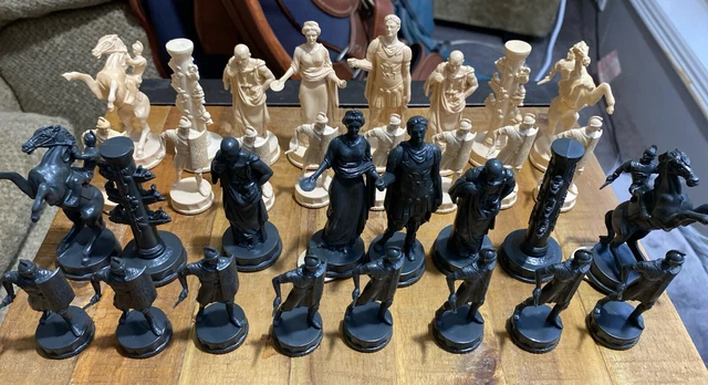 CLASSIC GAMES COLLECTORS' Series Chess Set EDITION 1 ANCIENT ROME ...