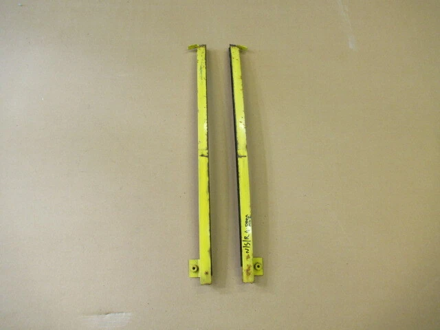 FORD ESCORT MK1 REAR DOOR QAURTER WINDOW TO DROP GLASS GUIDES ( 4 DOOR ...