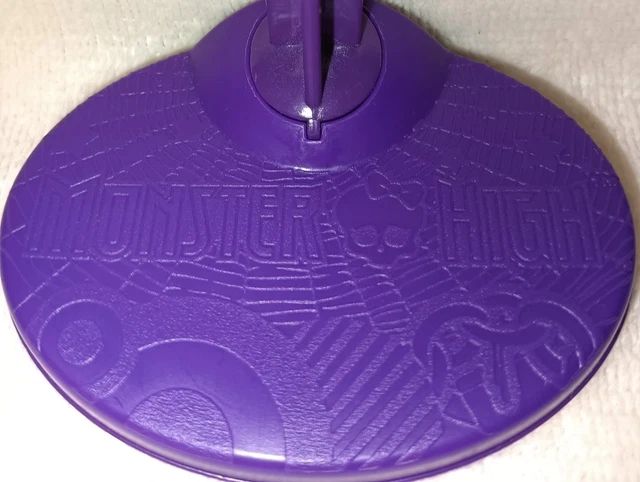 MONSTER HIGH DOLL Stand - Purple/Clawdeen Wolf Schools Out. PASSION FOR ...