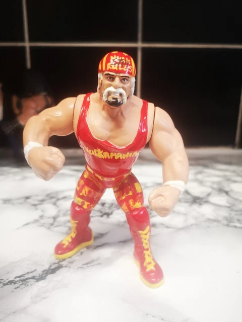 WWF/WWE HASBRO RETRO CUSTOM WWE Hulk Hogan wrestling figure wcw £25.00 ...