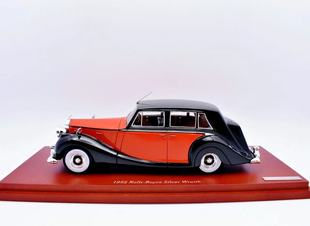 VINTAGE ROLLS ROYCE Silver Wraith Tsm Model Static 1:43 Miniature Car ...