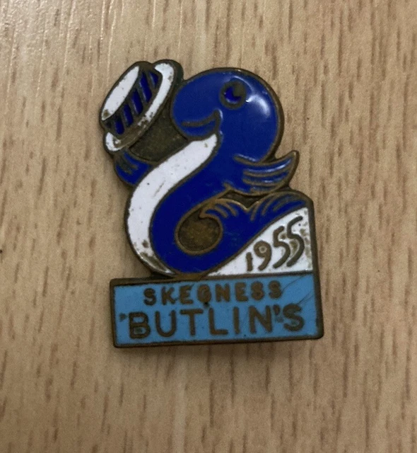 VINTAGE OLD BUTLINS Holiday Camp Skegness 1955 Enamel Brooch Badge EUR ... VINTAGE OLD BUTLINS Holiday Camp Skegness 1955 Enamel Brooch Badge EUR ...