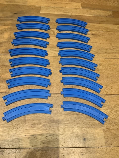 TOMY TRACKMASTER THOMAS Curved Blue Track x 20 Pieces £5.00 - PicClick UK