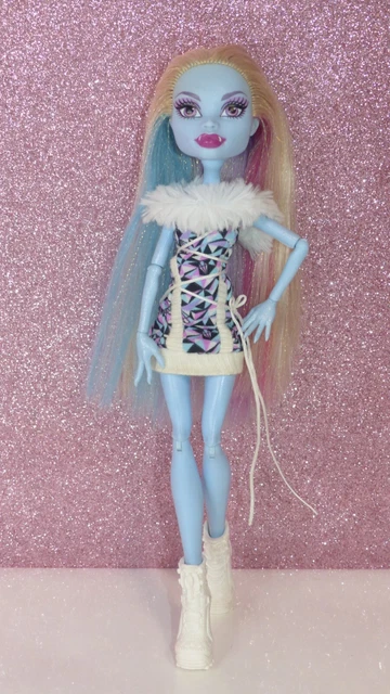 MONSTER HIGH ABBEY Bominable Daughter Yeti Poupée Doll First Wave Basic ...