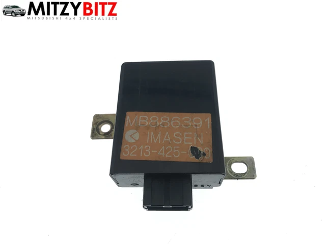 4WD INDICATOR CONTROL Unit Mitsubishi Pajero V26C Mk2 2.8T £15.00 ...