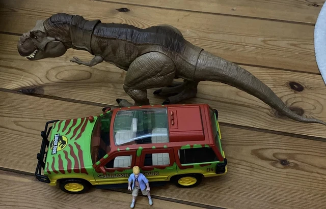 JURASSIC PARK LEGACY Collection Tyrannosaurus Rex Escape Ford Explorer ...