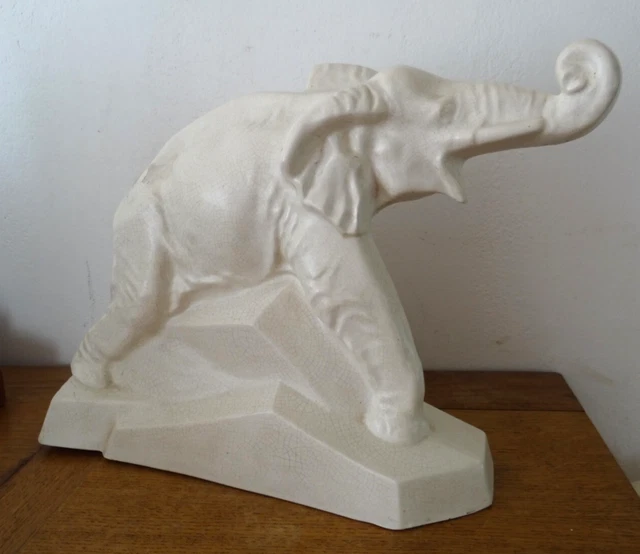 BEL ELÉPHANT EN Faïence Craquelée Art Déco Marqué Dolly par Le Jan vers ...