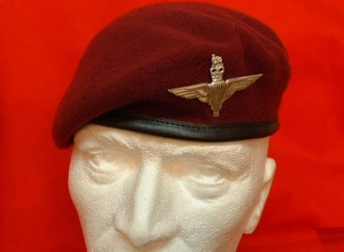 PARACHUTE REGIMENT BERET PARA Badge + PARA Metal Badge Airborne Maroon ...