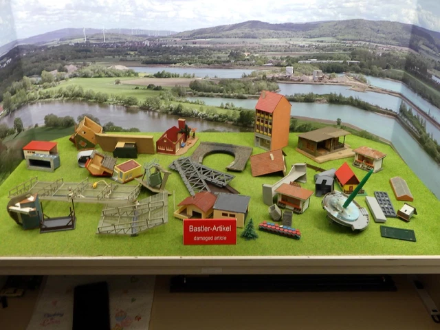 SPUR H0 BRUNNEN Bootshaus Garagen etc Bastlerzustand (VI) H0403 EUR 6,50 - PicClick DE