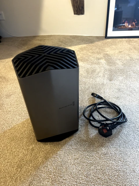 BLACKMAGIC RADEON PRO 580 8GB GDDR5 eGPU RX580 £102.00 - PicClick UK