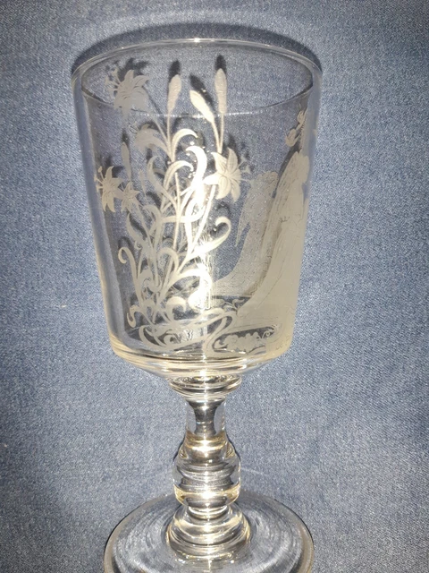 GRAND VERRE ANCIEN en cristal gravé Souvenir de première communion. EUR 18,00 - PicClick FR