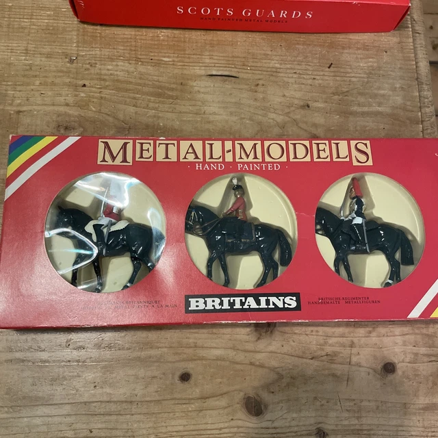 BRITAINS METAL MODELS [Box Set #7233] Queen Eliz. Mounted Lifeguard ...