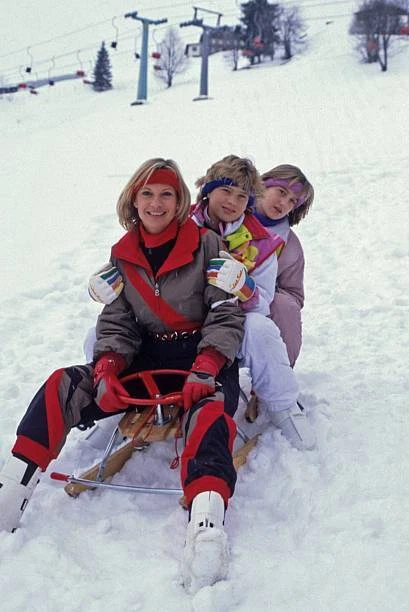 ANGELA WEPPER, PRINCESS Stephanie of Hohenzollern, Valerie o - 1985 Old ...