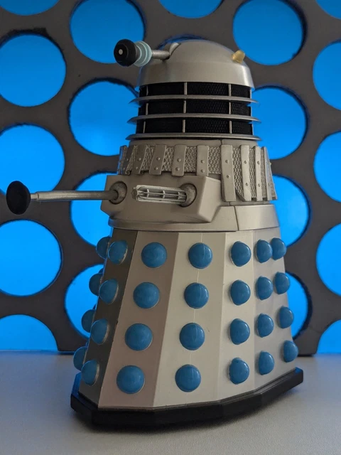 DOCTOR WHO THE Chase Dalek Silver & Blue Drone 1960s Style B&M Classic ...