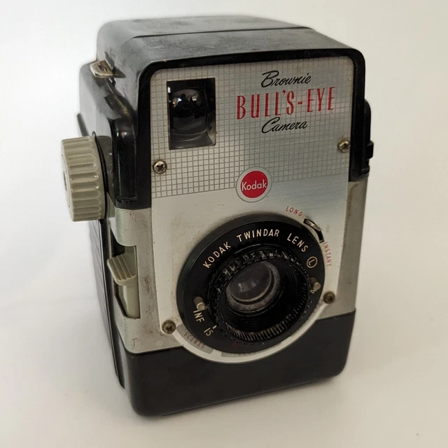 KODAK BROWNIE BULLS-EYE 6x9 Bakelite Box Camera Twindar Zone Focus lens ...