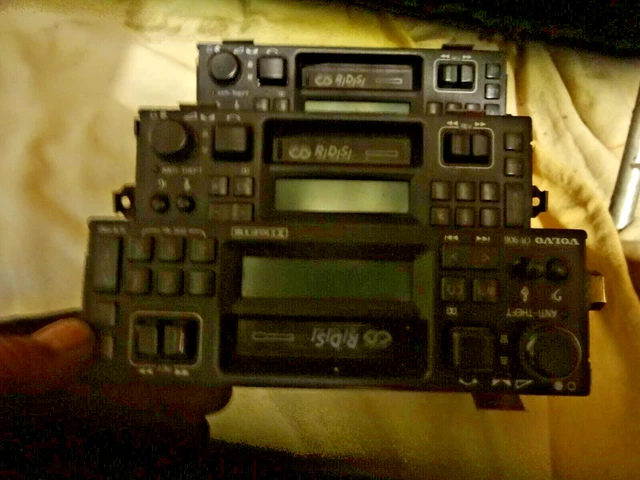 3 X VOLVO Radio Cassette Players CR-708 240 940 740 960 760 see details ...