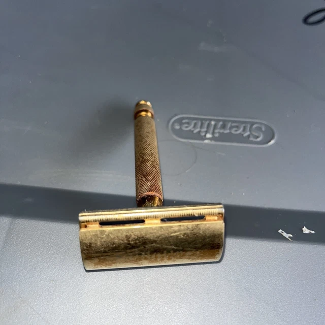 VINTAGE GILLETTE Safety Razor - No Date Code - 1950'S ????? $7.99 ...