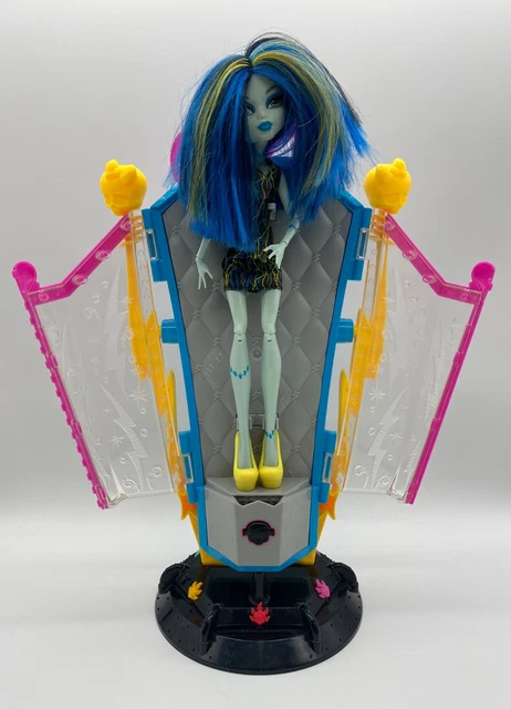 MONSTER HIGH DOLL Freaky Fusion Recharge Chamber & Frankie Stein Tested ...