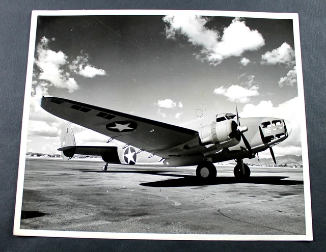 PHOTO AVION AIRPLANE AIRCRAFT LOCKHEED - GIANT MILITARY AIRLIFTER ...