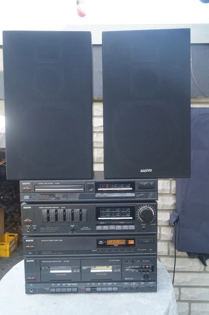 HIGHLY MAINTAINED HIGH Quality Sanyo Hi-Fi System with Speakers ...