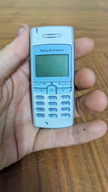 SONY ERICSSON T100 untested sold as is for parts or repair. not tested ...