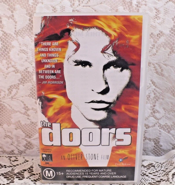 THE DOORS VHS Val Kilmer Meg Ryan Kyle MacLachlan 1991 Music Biography ...