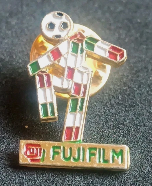 SPILLA PINS DISTINTIVO Stemma Simbolo Badge Logo Crest World Cup Italia ...