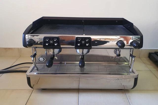 MACCHINA DA CAFFÈ per espresso professionale La Cimbali M24 Plus EUR 2. ...
