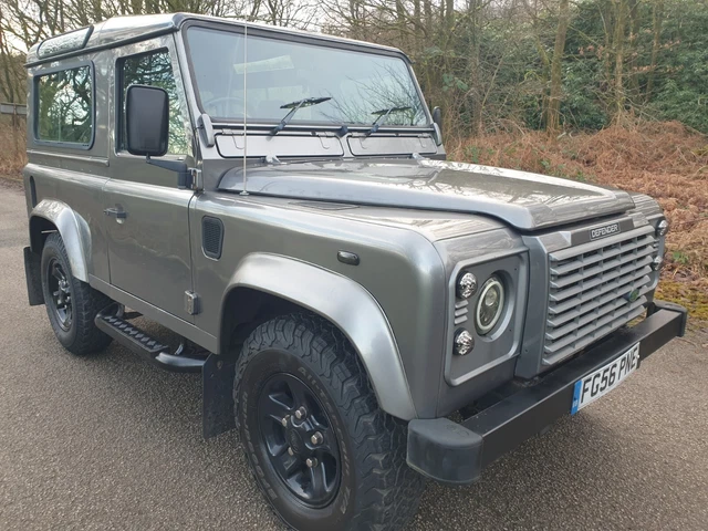 LAND ROVER DEFENDER 90 Td5 XS 2006 78,000 miles from new *ABSOLUTE ...