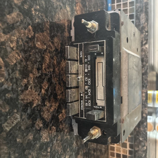 VINTAGE GM DELCO GM2700 AM/FM Radio Cassette Stereo $134.93 - PicClick AU