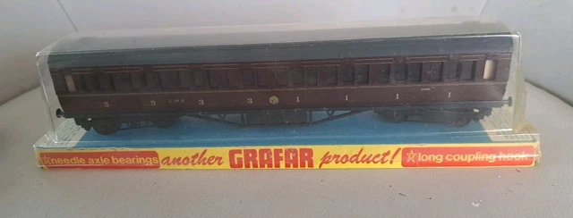 OO GAUGE GRAHAM Farish Grafar LMS Coach Maroon. 9485. In Original Box ...