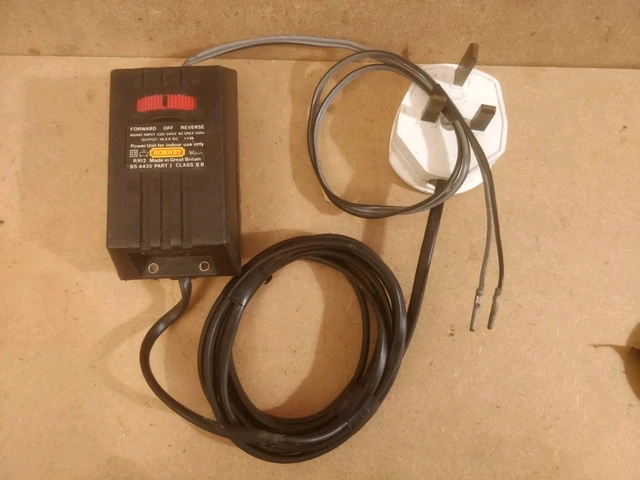 HORNBY RAILWAYS MODEL Train R912 POWER SPEED CONTROLLER / TRANSFORMER ...