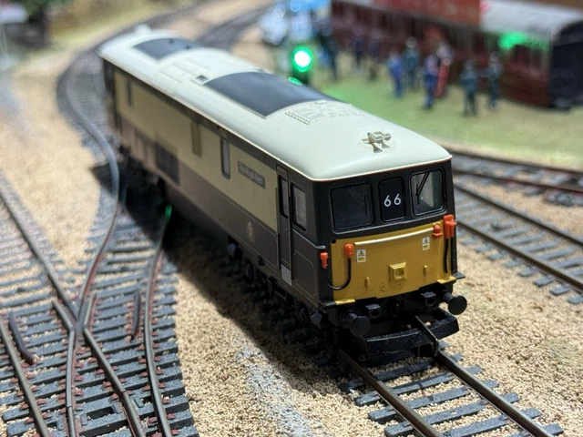DAPOL N DAGM235 Pullman Umber & Cream Class 73 73101 The Royal Alex ...